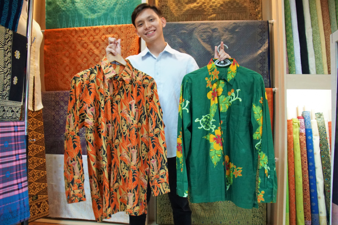 Brunei's last batik producer earns Japan's Good Design Award - Biz Brunei